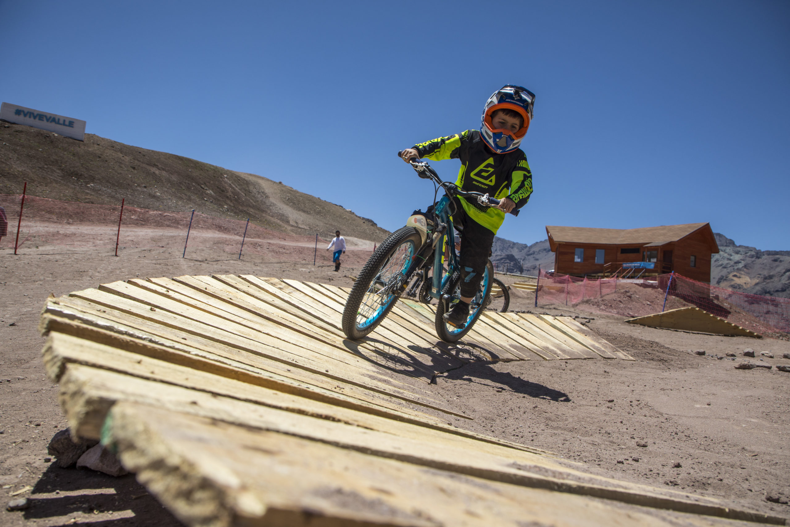 Valle Nevado inaugura temporada de verano con apertura de bike park ...