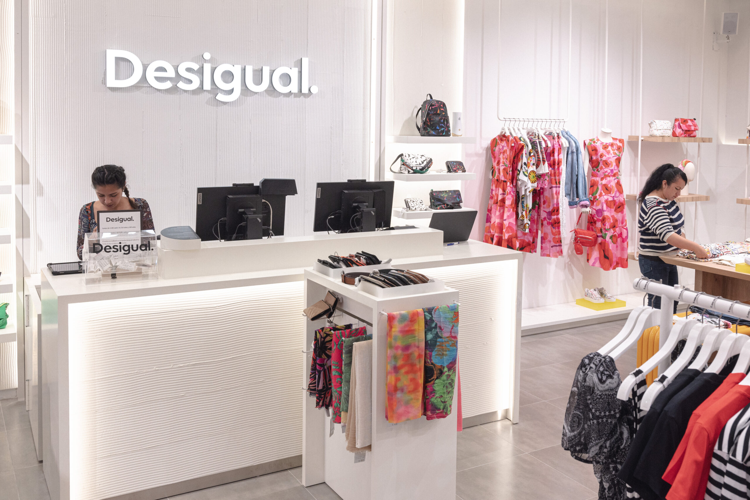 Desigual llega con fuerza a Viña del Mar: una nueva tienda que redefine ...