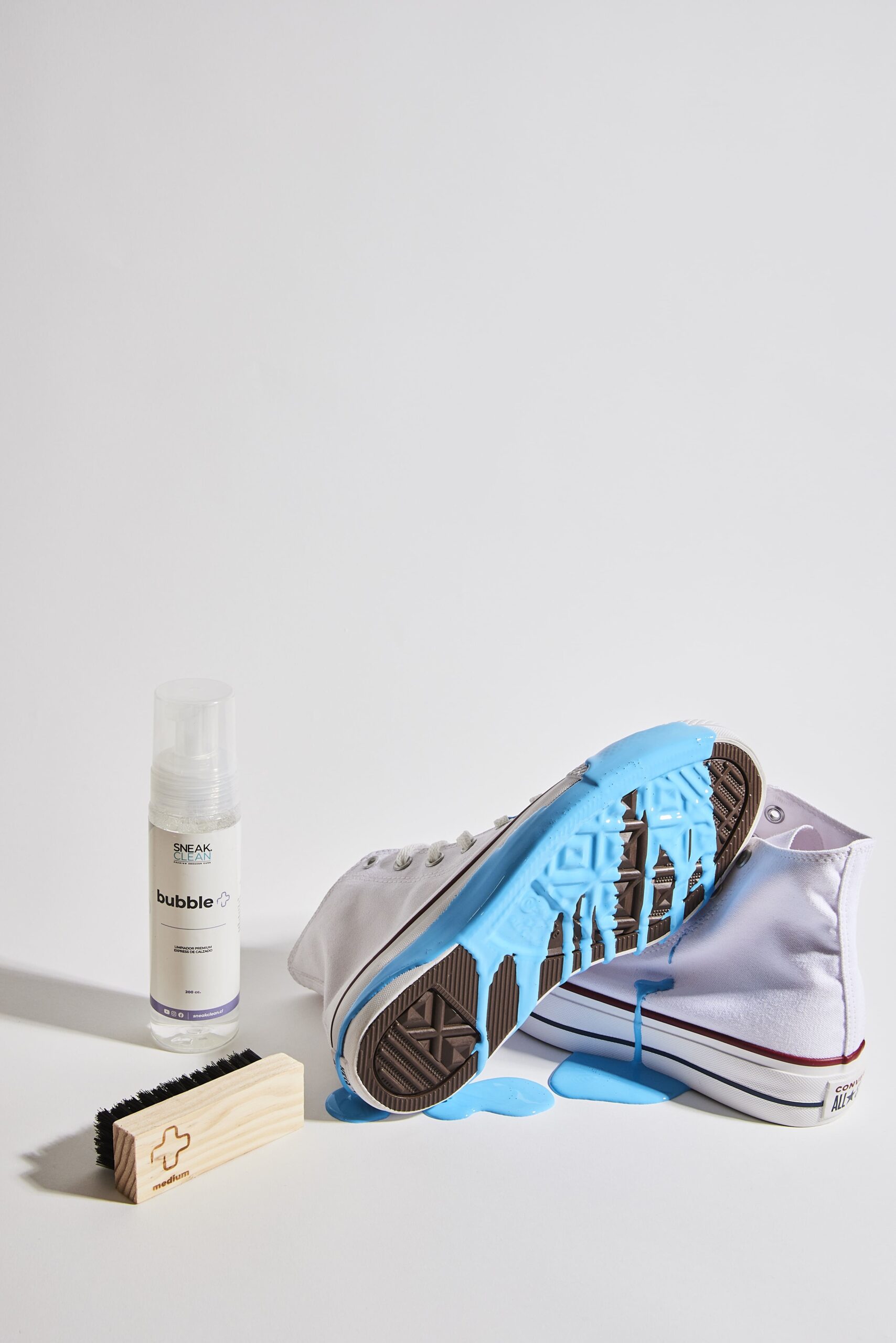 ¡Dale una segunda vida a tus zapatillas! Déjalas como nuevas con Sneak ...