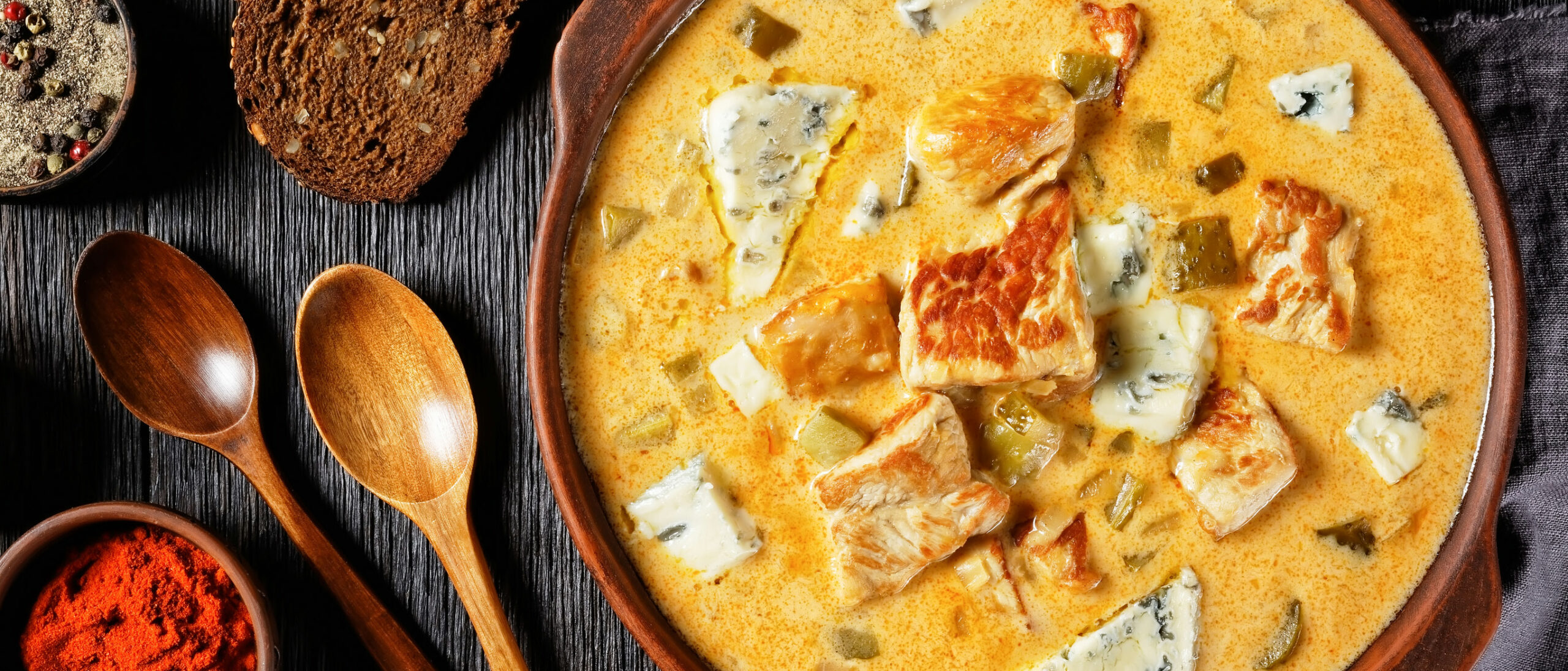 Dos recetas de cremas con charcutería española para la temporada ...